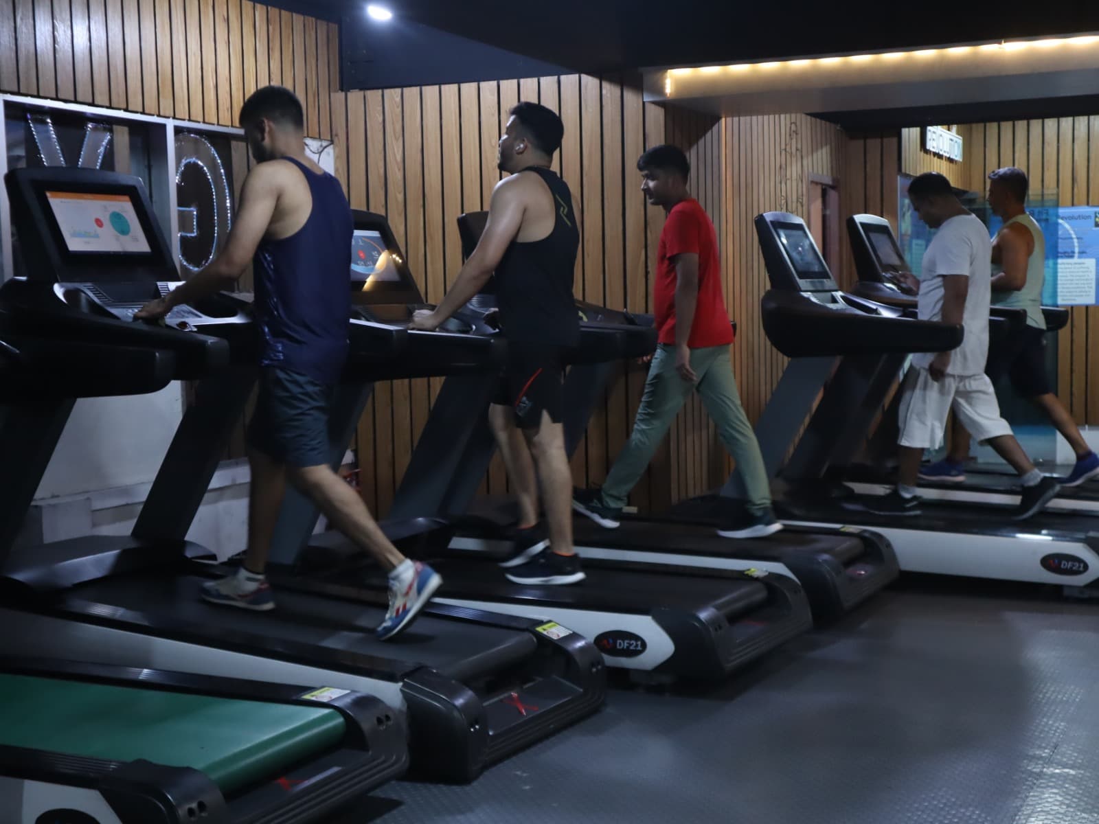 Fitness Plus – Wellness & Good Life | Dhaka's Premier Gym